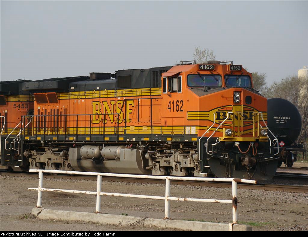 BNSF 4162